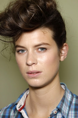 Stylish Runway Hairstyles for 2011 | world of fashion