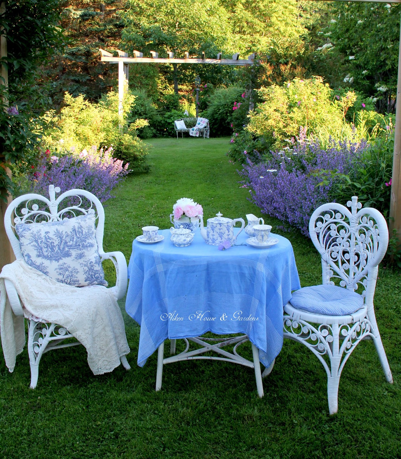 Aiken House & Gardens: Summer Garden Teas