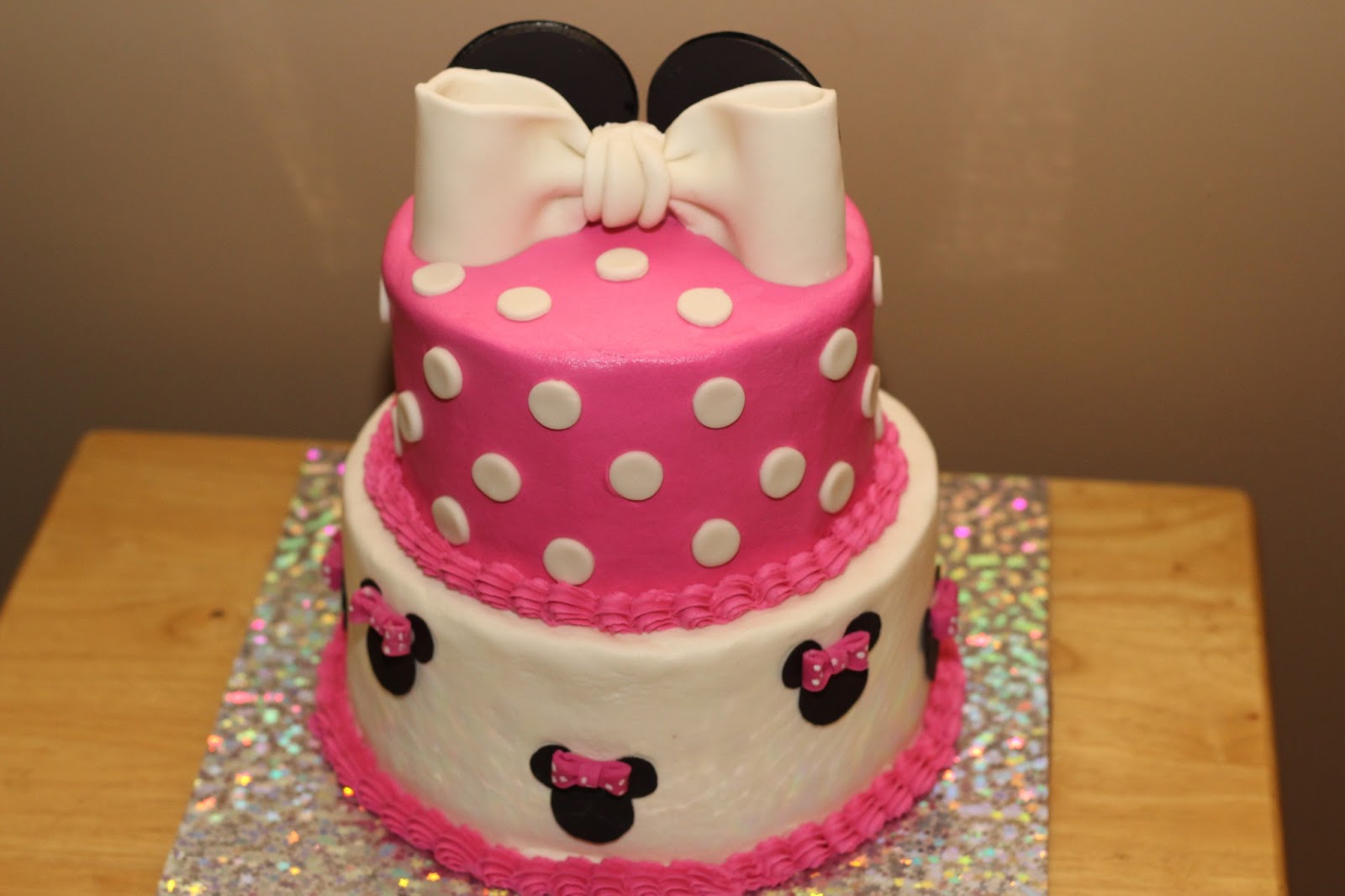 Don't Forget Dessert: Smoothed Buttercream Pink Minnie Mouse Cake