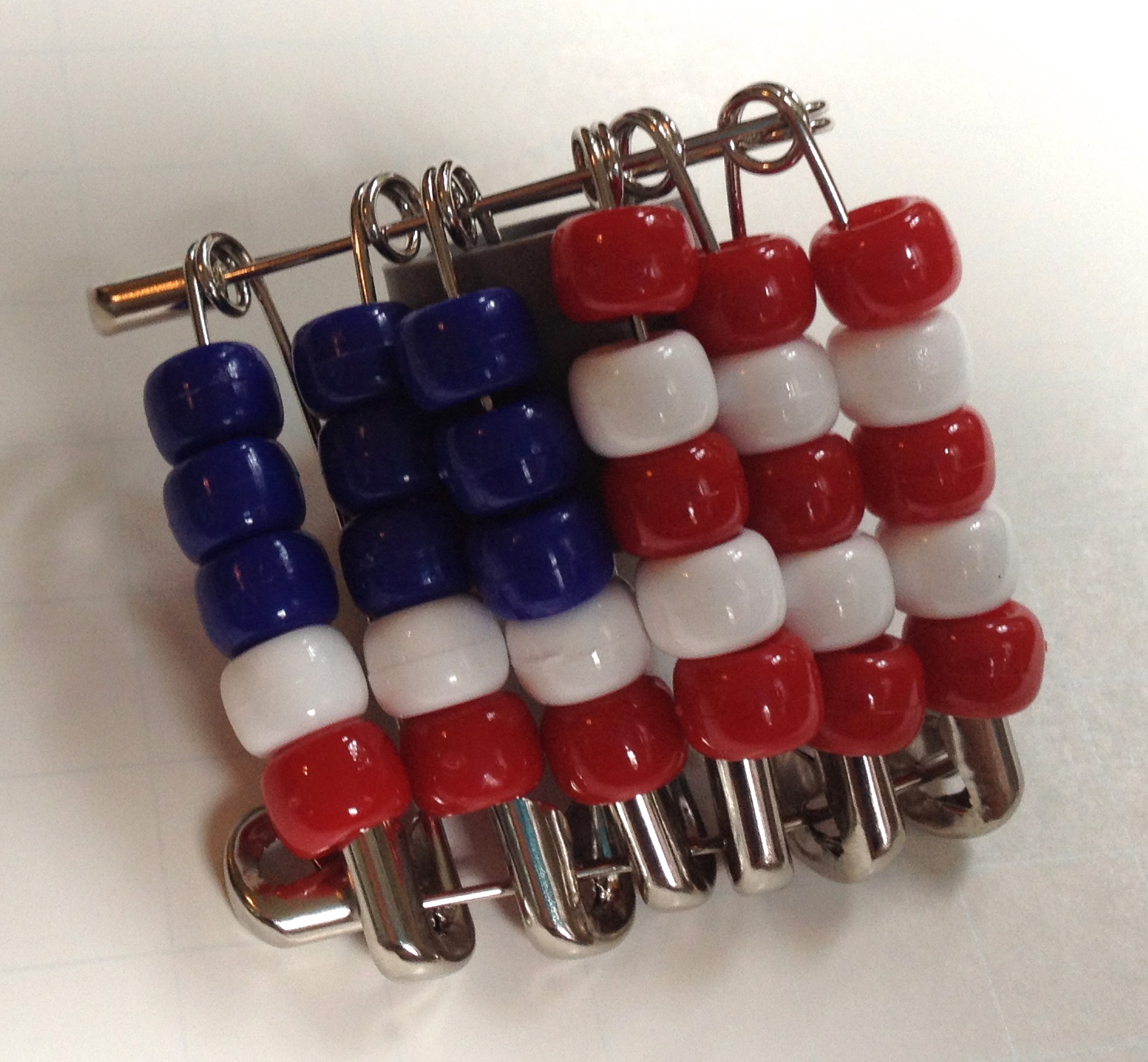 1001 Goals: Beaded Flag Neckerchief Slide for Cub Scouts