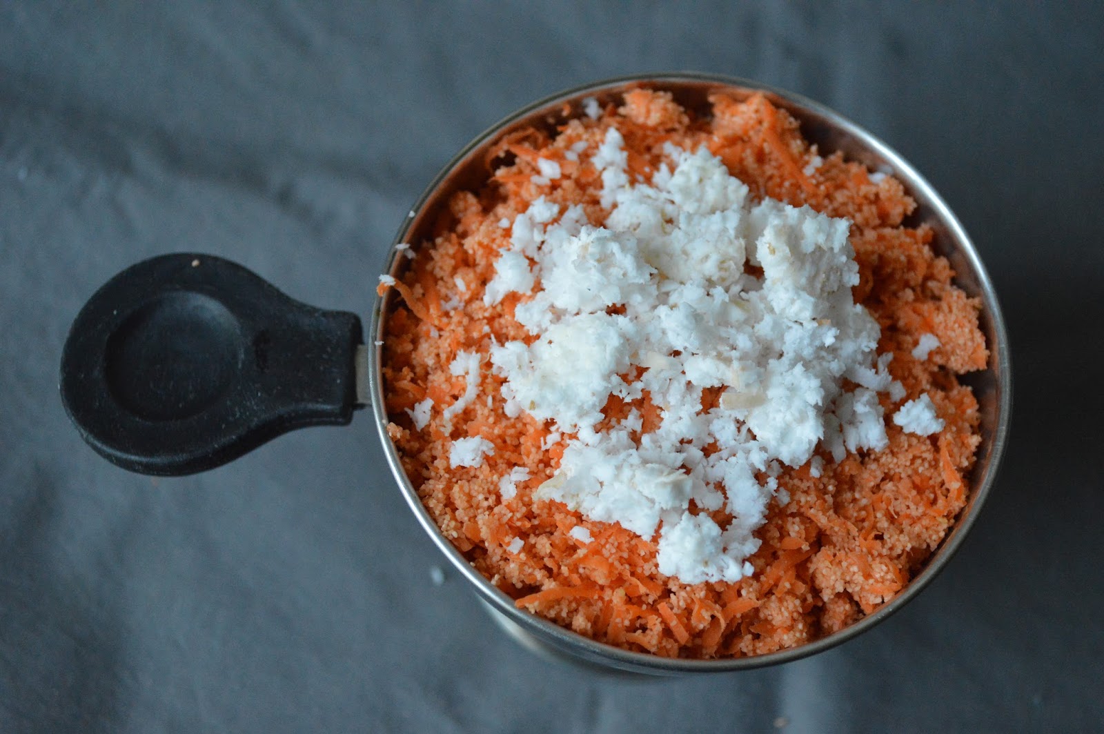 Food and Health Enthusiast : Carrot Puttu