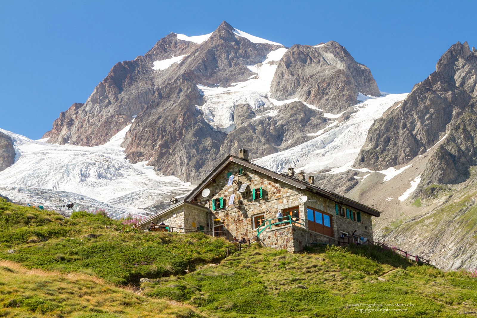 Val Veny il Rifugio Elisabetta Soldini