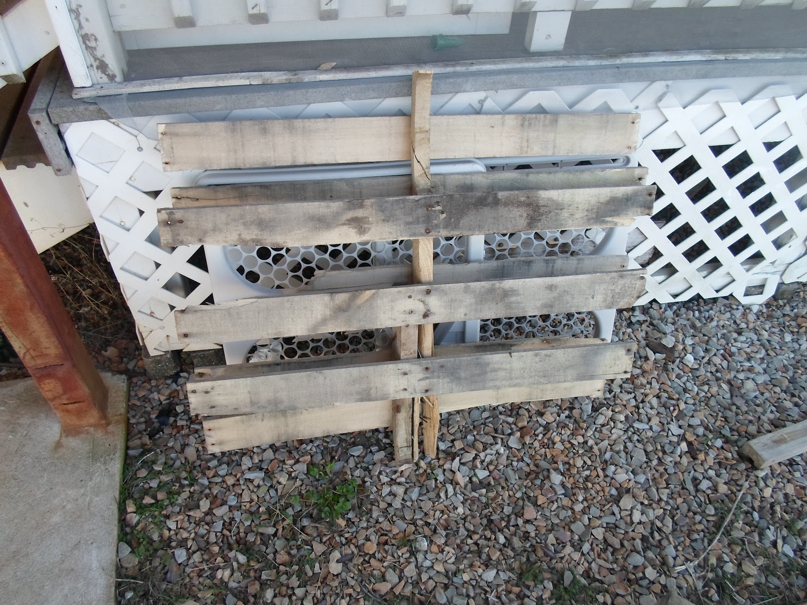 Autumn in Oklahoma: Pallet Sandbox