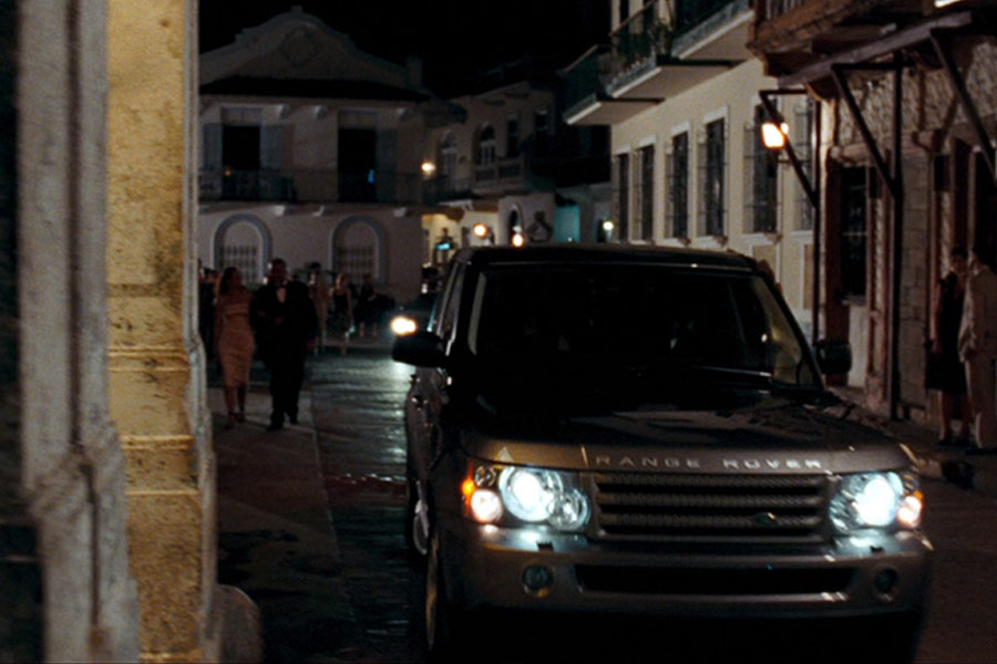 JAMES BOND: Range Rover Sport