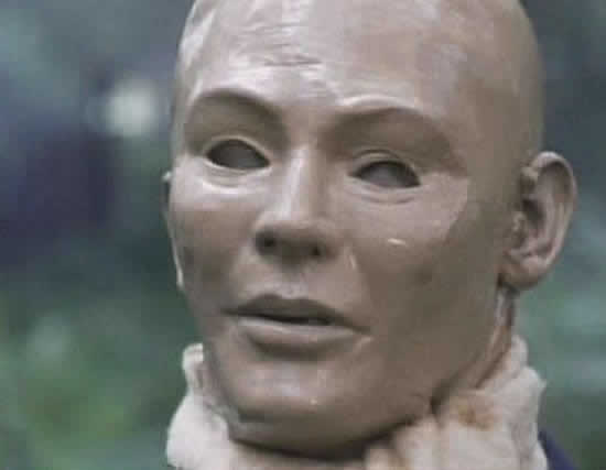 Geekbat Review: Doctor Who: Terror of the Autons