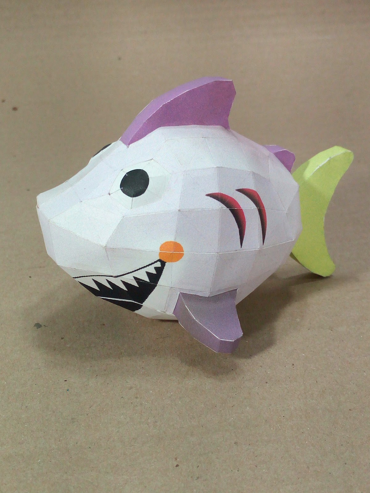 Papercraft, Paper toys y figuras de papel. Planillas descargables y ...