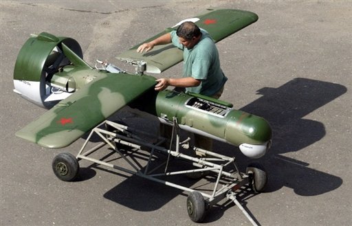 វិទ្យាសាស្រ្តយោធាកម្ពុជា: Syria deploys Pchela 1T Drone Russian UAV