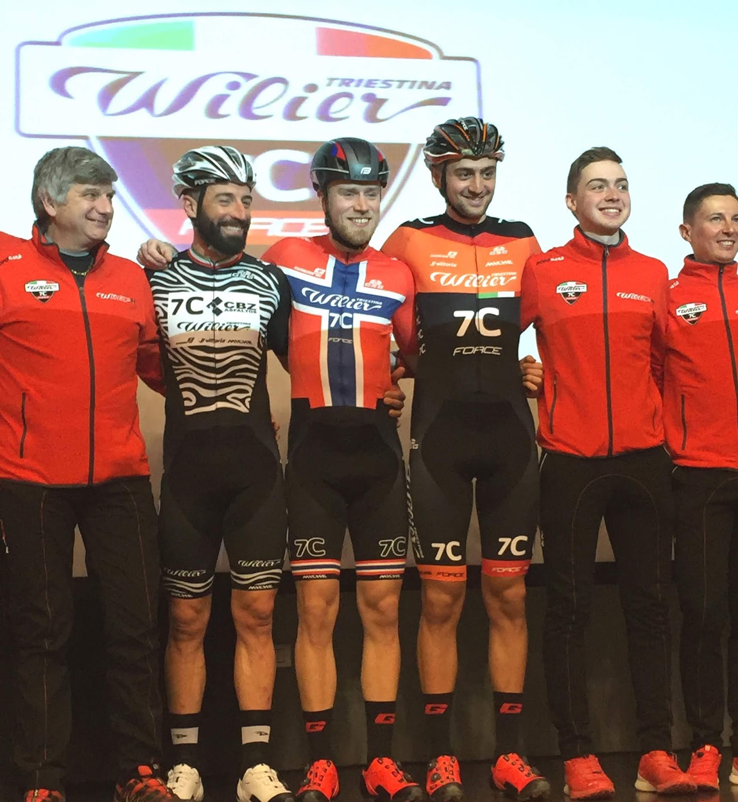 GSG Cycling Wear presenta el nuevo uniforme del Wilier Force 7C team ...