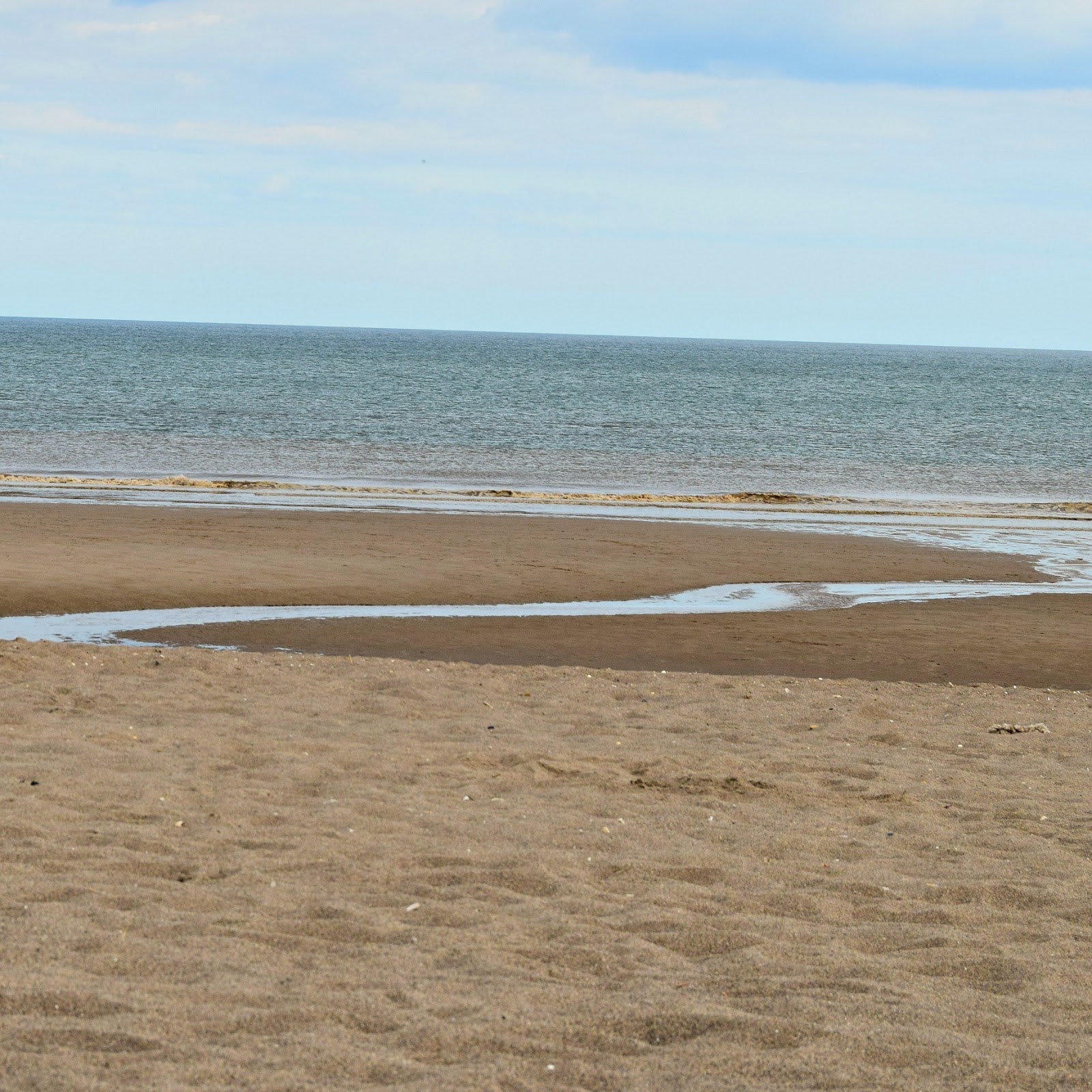 Wafflemama.: Exploring Moggs Eye Beach || Lincolnshire