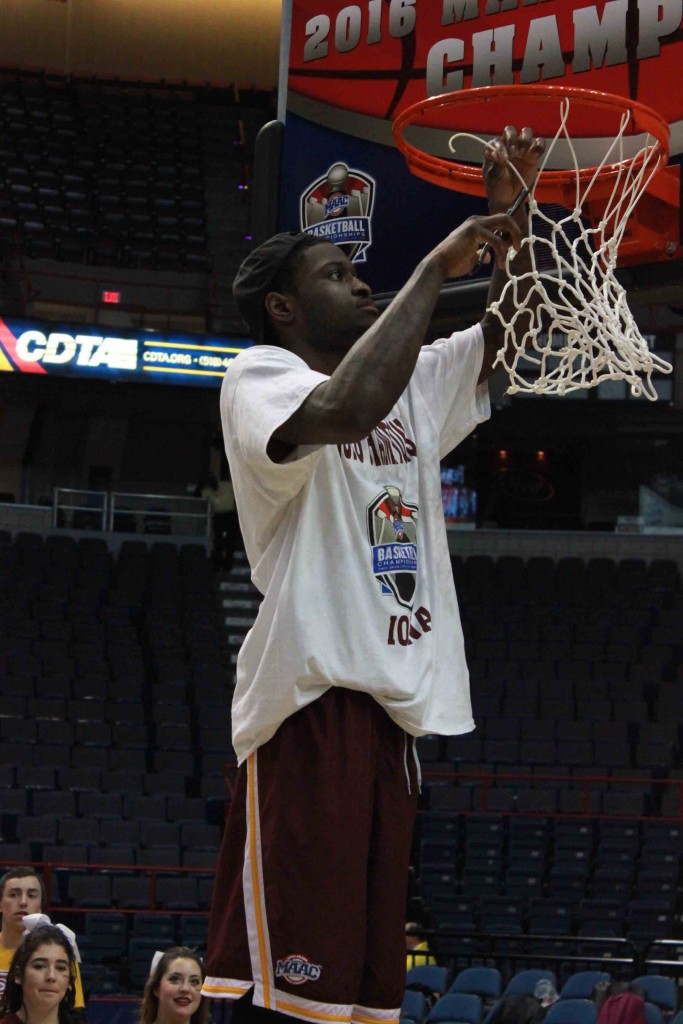 A Daly Dose Of Hoops: A.J. English to begin professional career in Italy