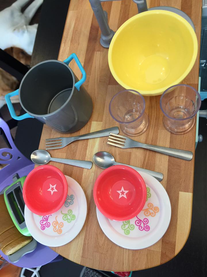 Poppets & Posies: Tour the Gourmet Kitchen Set!