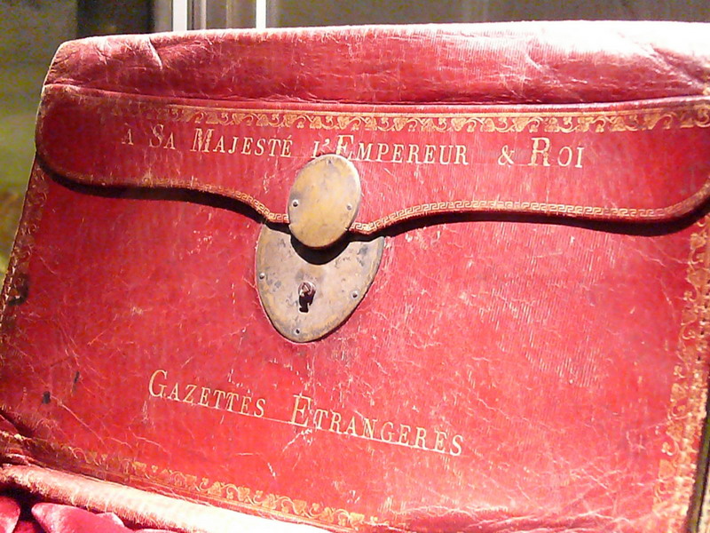 The essence of frenchness: Le Rouge symbole de beauté, de séduction et ...