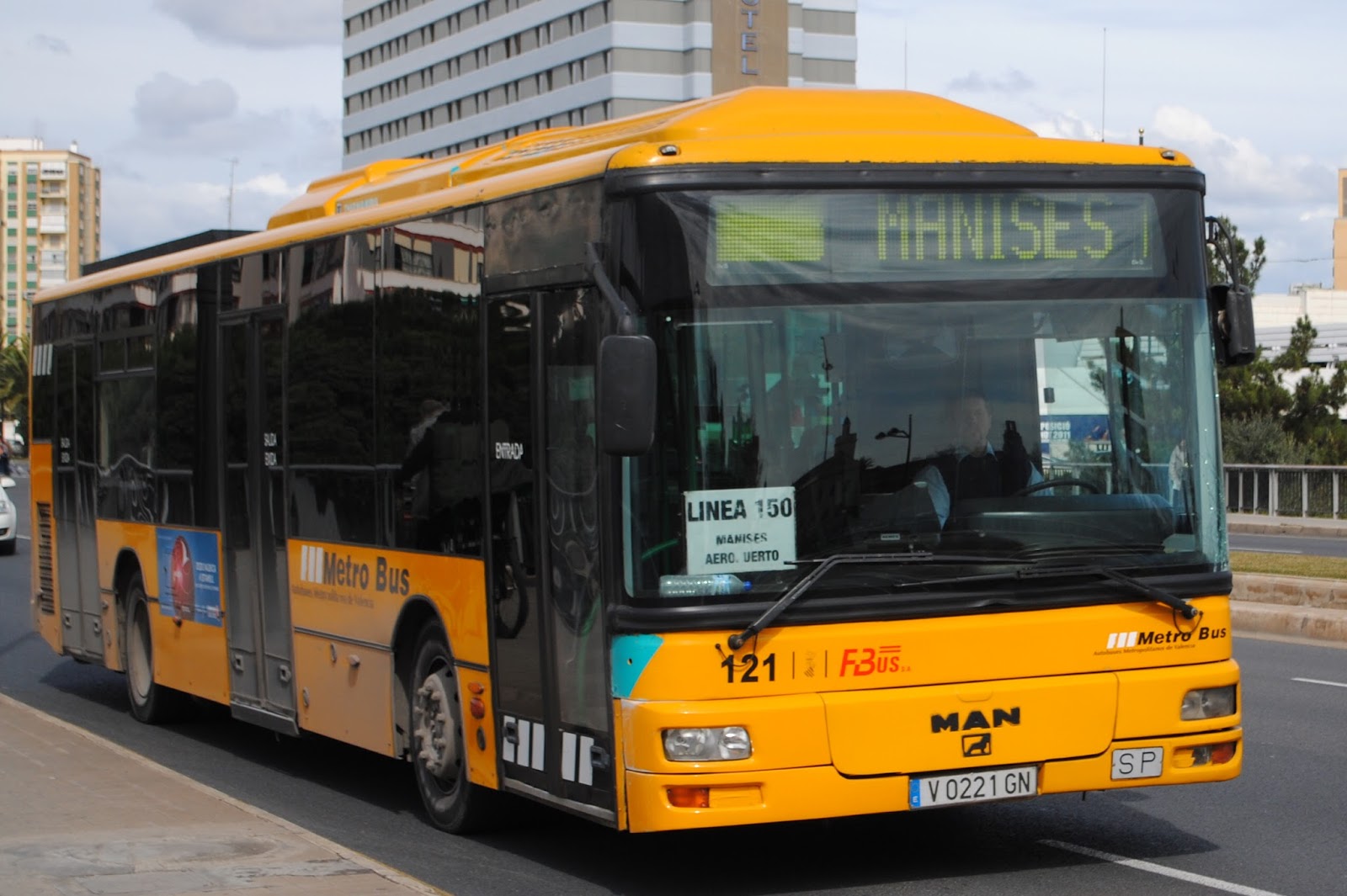 Autobuses de Valencia: FBús, 121. Línea MetroBús 150