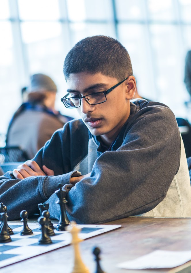 Boylston Chess Club Weblog: Cortizas photos of the MIT Winter Open