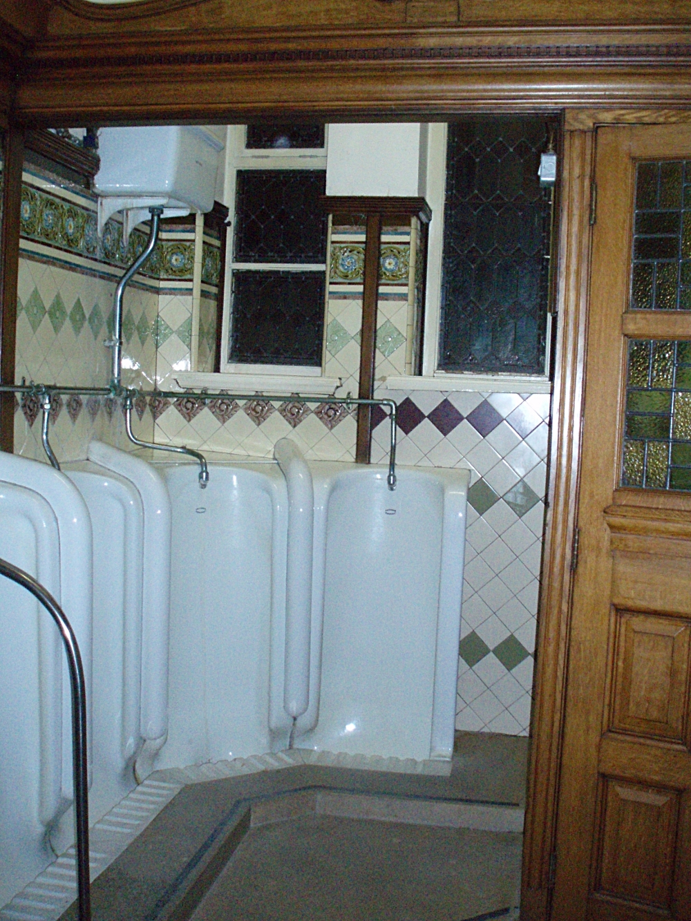 roads-and-artifacts-blackpool-town-hall-gents-toilets