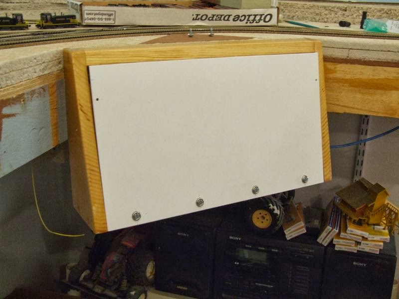 Texas & Pacific - Bonham Division in N Scale: Control Panel