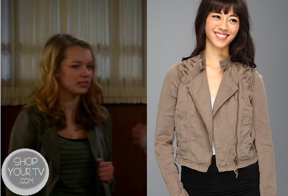 Mom: Season 1 Episode 3 Violet's Green Cut Out Jacket | Shop Your TV