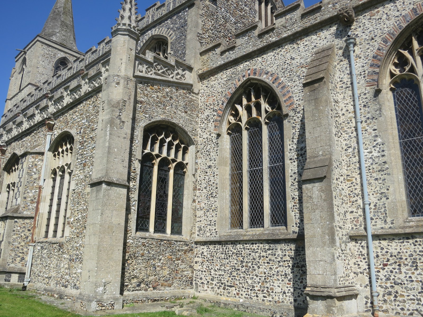PrunePicker: Lunch in Rattlesden, Suffolk, England.