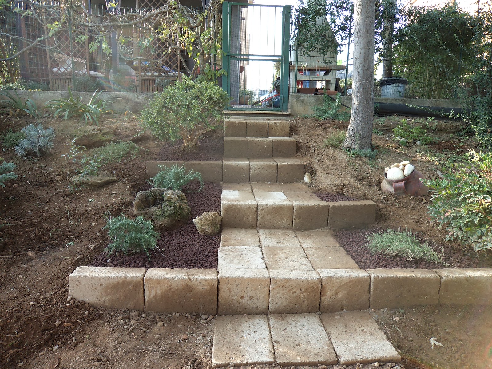 I Giardini di Carlo e Letizia: Il giardino di Claudia e Rossano