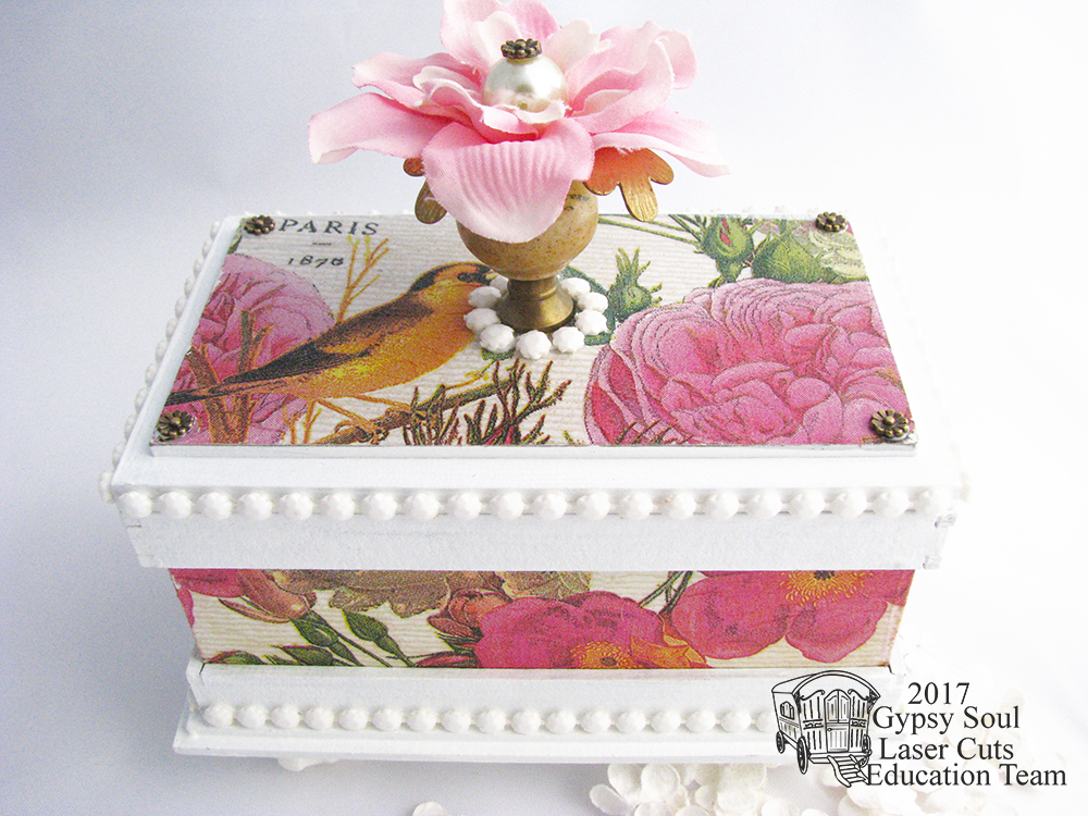 CackleAndHoot: Pretty Spring Flower Treasure Chest