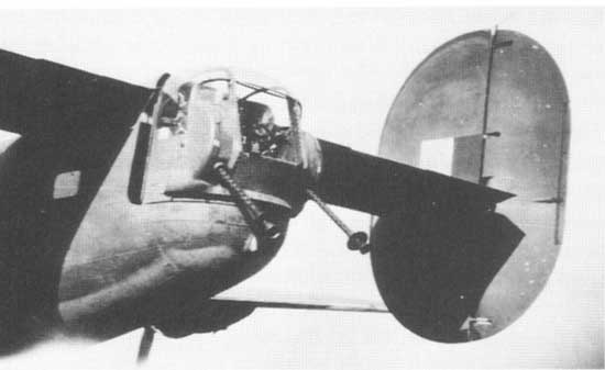 AVIAÇÃO MUNDIAL: VISÃO TRASEIRA DE UM B-24 LIBERATOR - Nota-se a ...