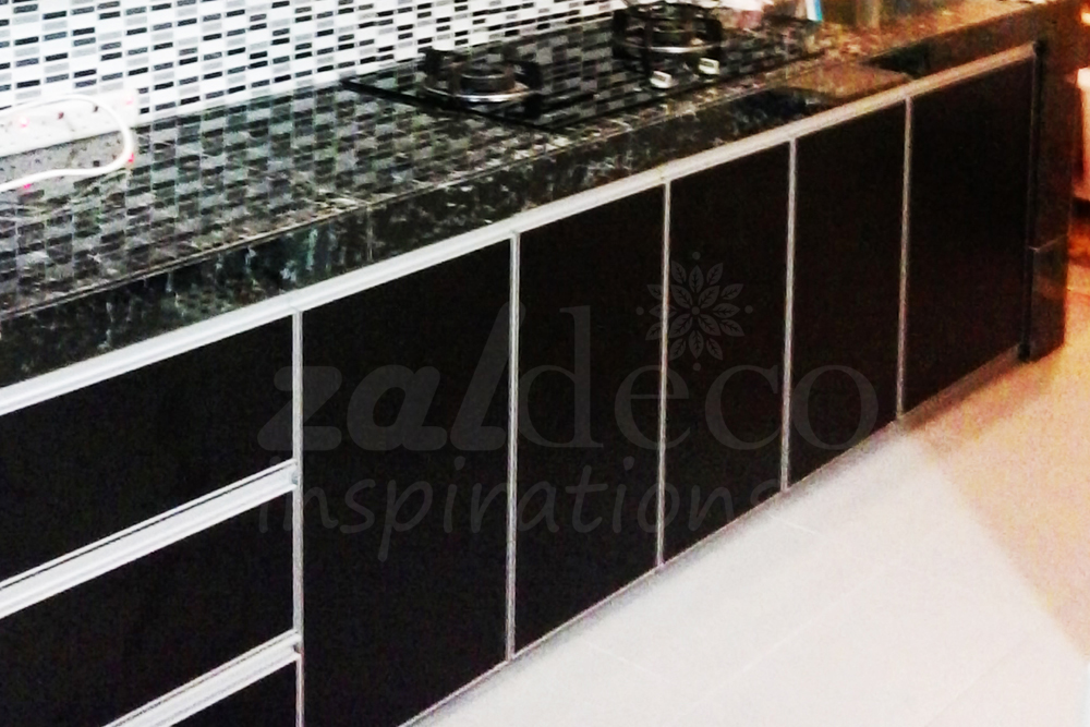 .: Pemasangan Kabinet Dapur Di PPR Kg. Pantai Dalam