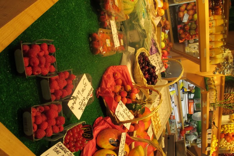 Raspberry 8+3: Lyon Market , Halles of Lyon - Paul Bocuse