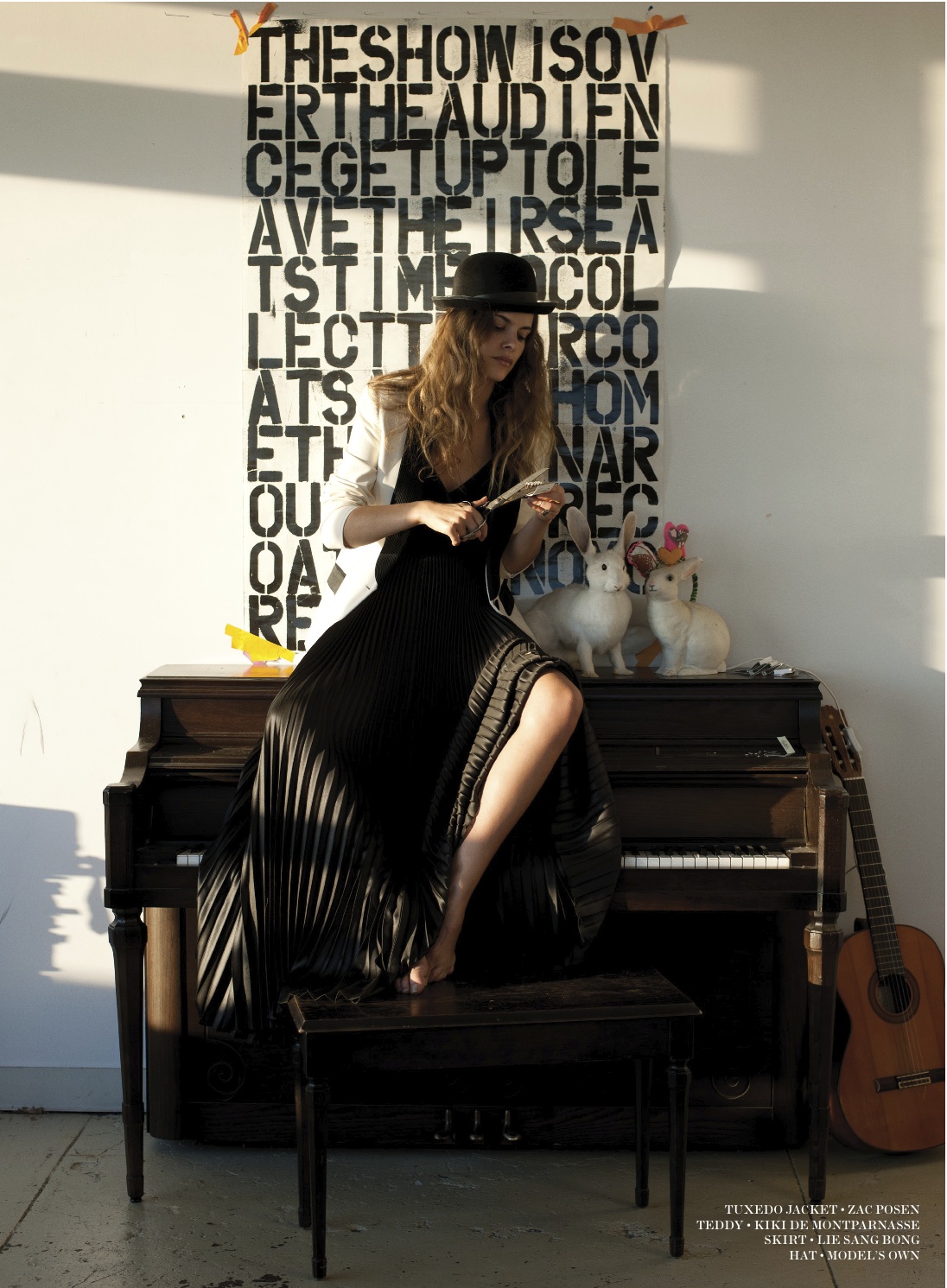 Photographic Management Inc.: ANNE MENKE NEW GRAVURE STORY