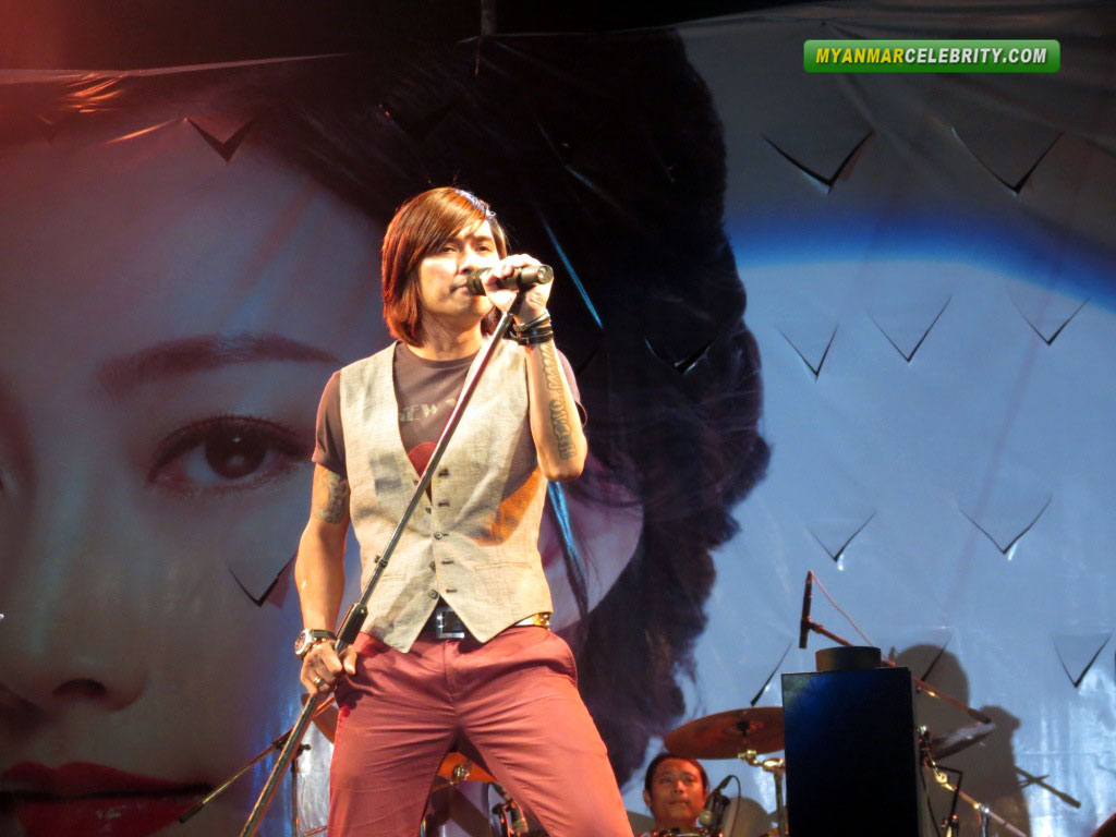 Rzarni @ "3 Plus 3" Live Music Show in Yangon