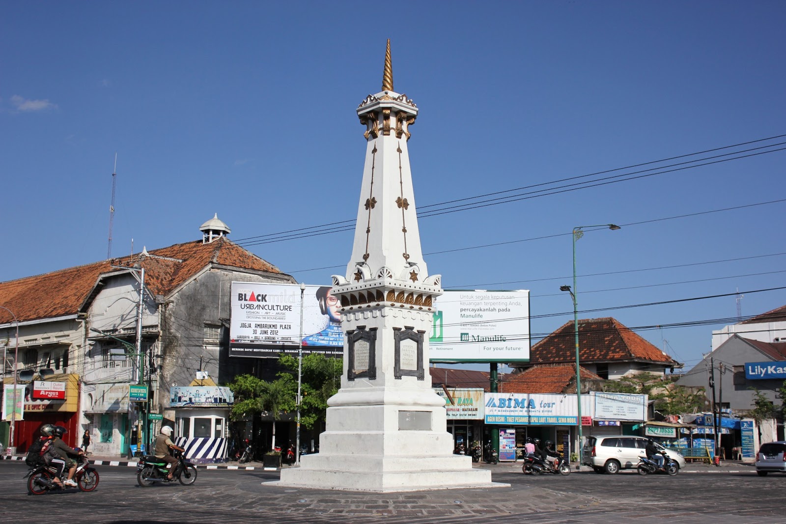 Tugu Jogja - JogjaSpots - Yogyakarta Fascinating Tourism Spots