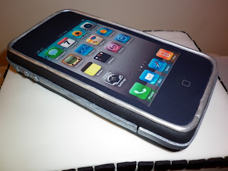 Caketopia: Courtney's Iphone Cake