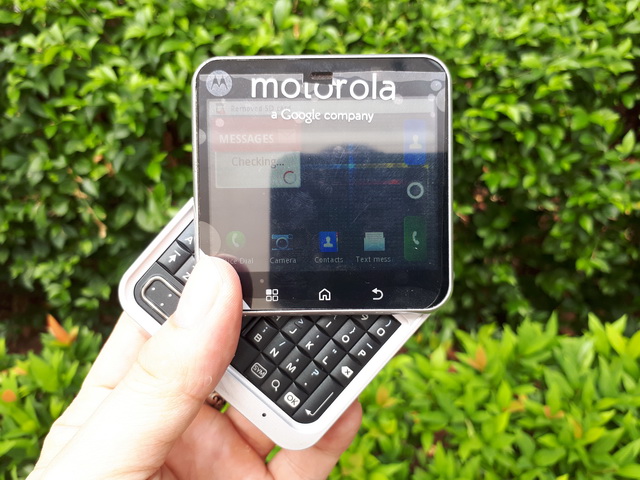 CNC virtual: Jual: Hape Jadul Motorola FlipOut MB511 Rotating Slide ...