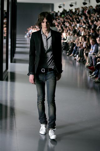 A Walk Day: Dior homme 2005S/S