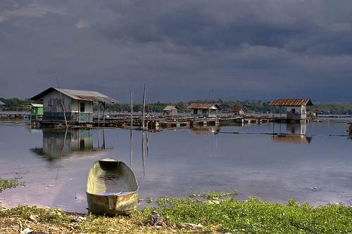 Budidaya ikan pada kolam apung ~ Dunia Air