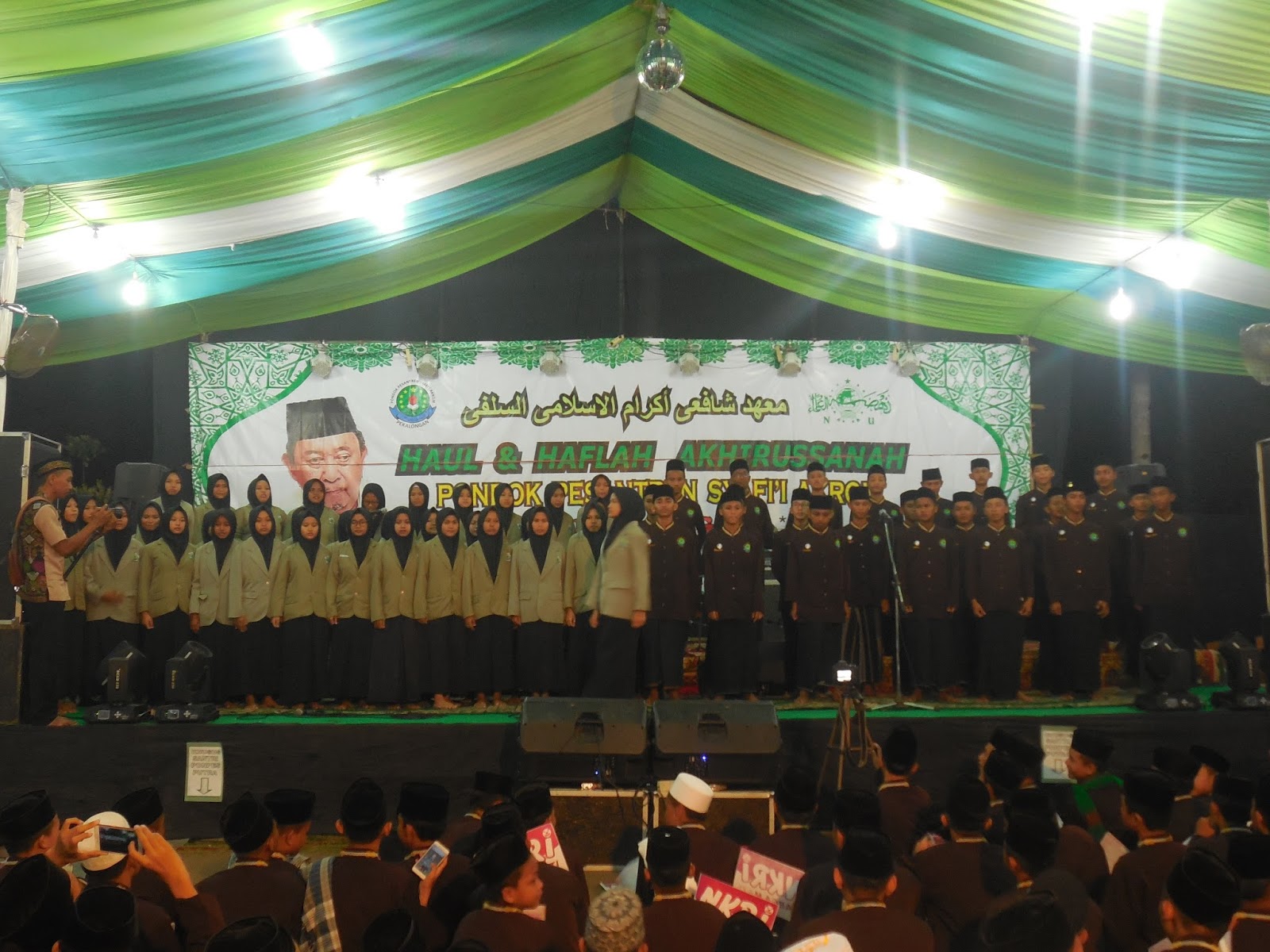 PONDOK PESANTREN SYAFI'I AKROM KOTA PEKALONGAN: HAUL & HAFLAH ...