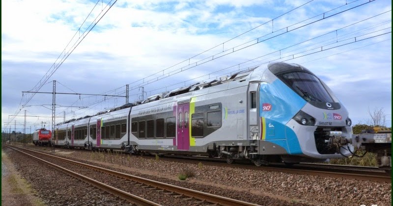 Mes passions, mes collections: Train Régiolis aux couleurs Pays de Loire