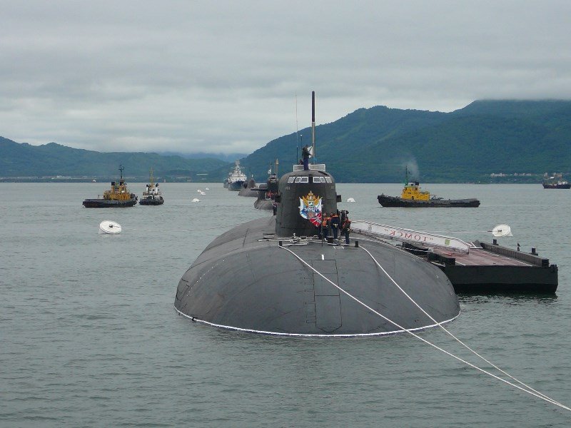 Military and Commercial Technology: Another Oscar-II SSN Tomsk launches ...