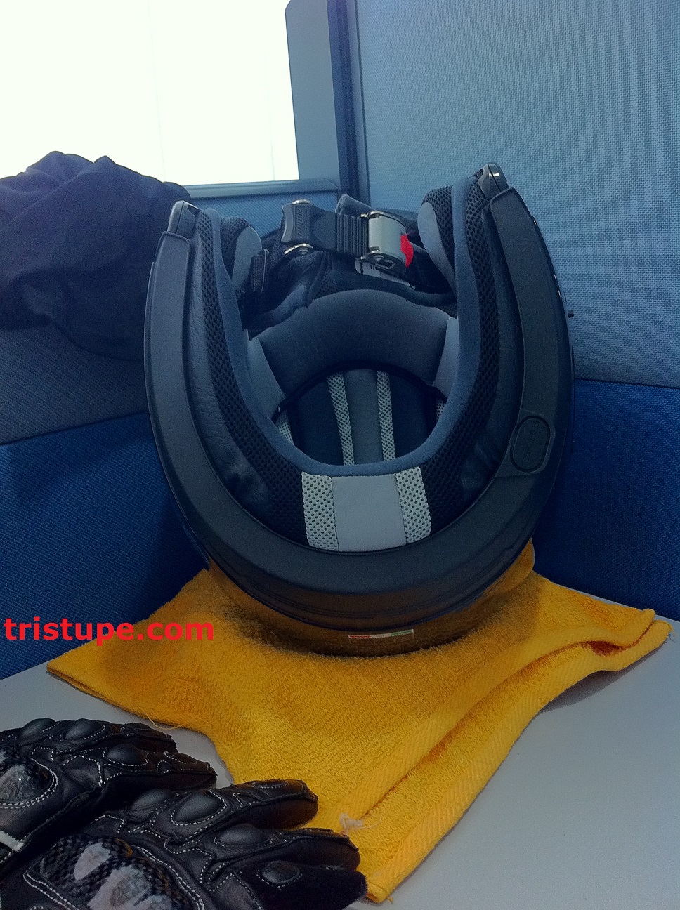 Biker On Budget : Make Your Own Helmet Pad ~ TRISTUPE.COM