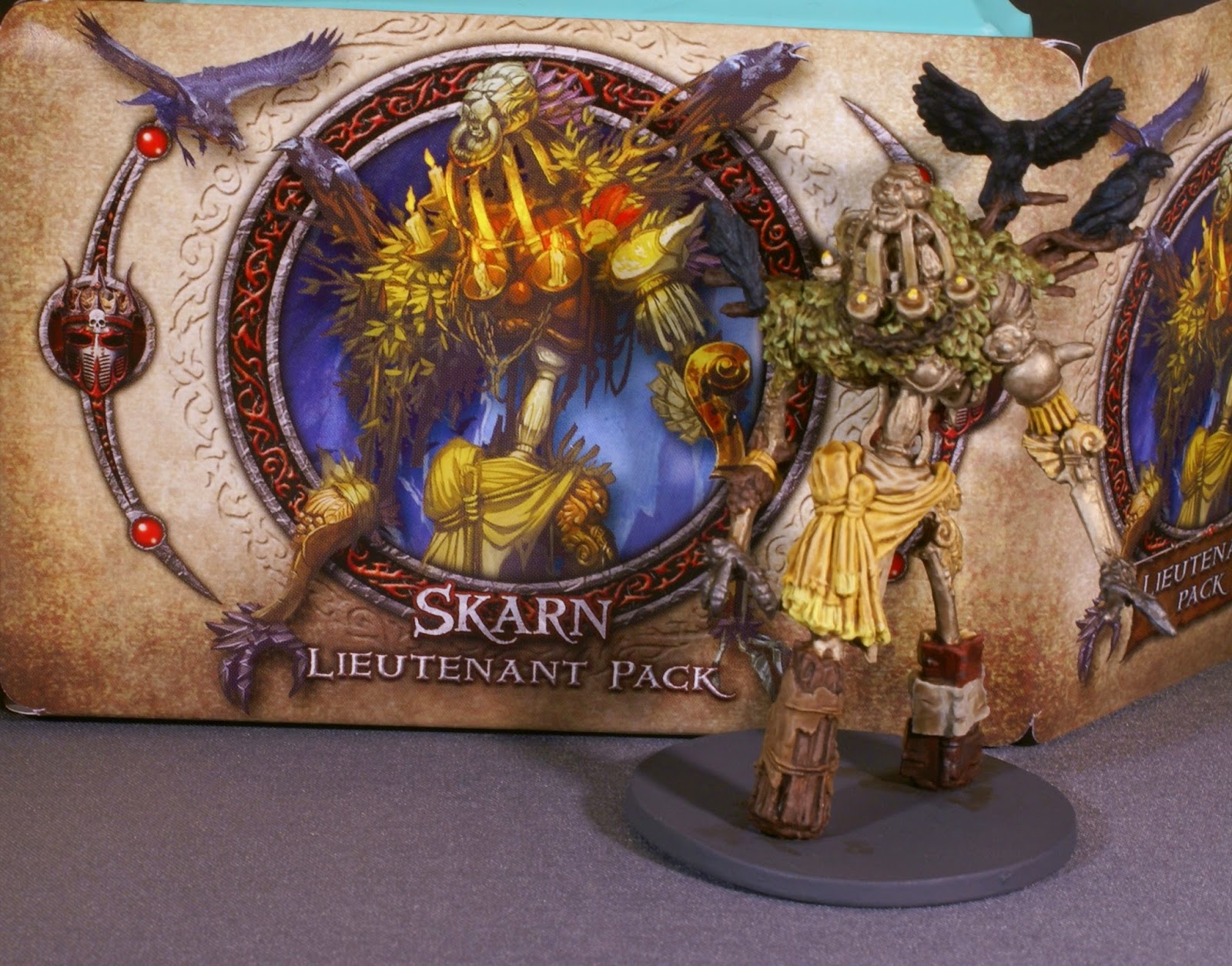 Miniature Mayhem: Descent Heroes & a Lieutenant