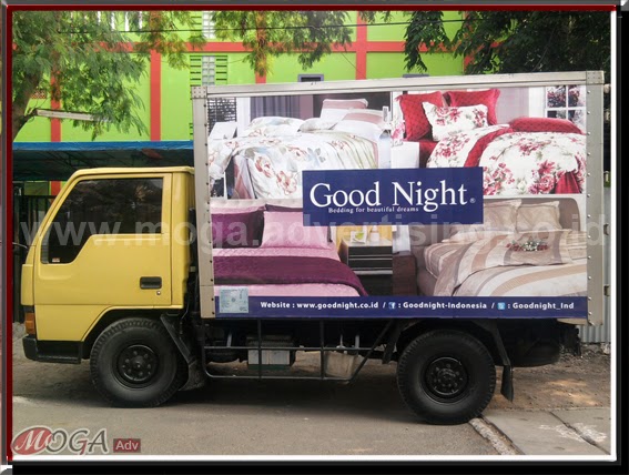 STICKER BRANDING MOBIL: Mobil Box