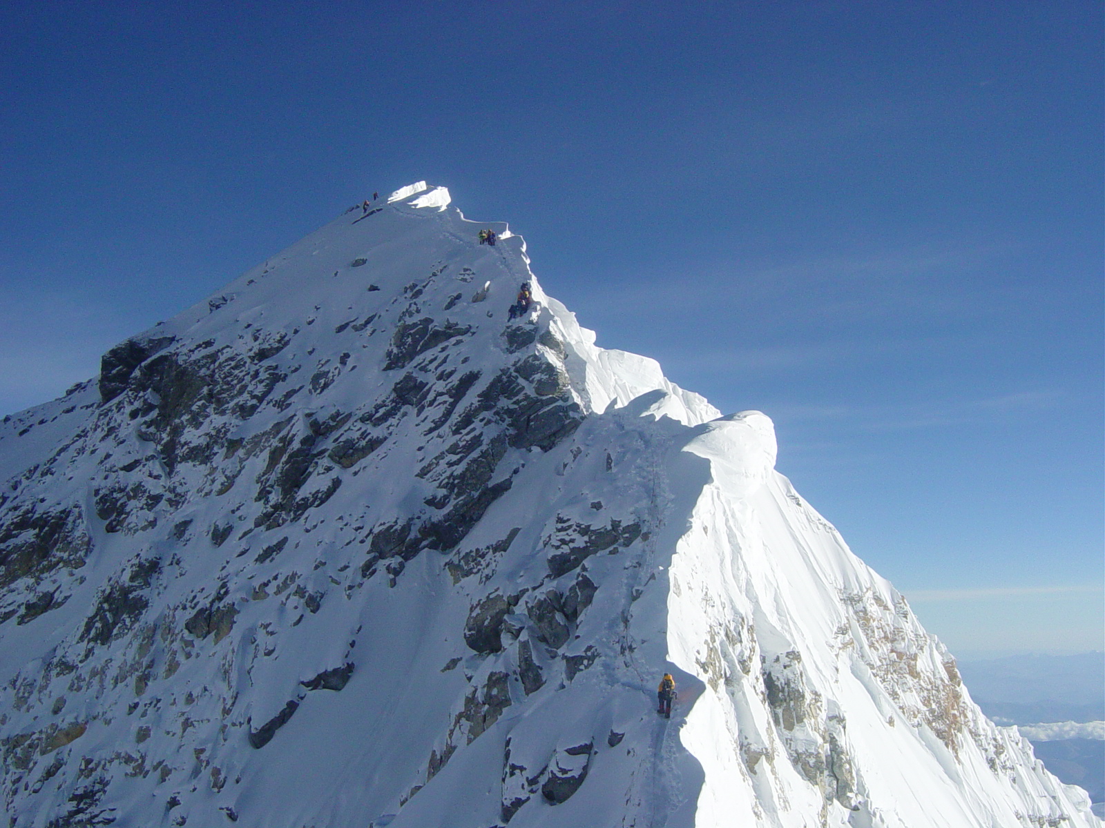 TOLO CALAFAT, 3 ANYS I UN DIA DESPRÉS | Fita a Fita