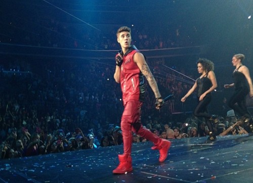 Justin Bieber: Justin Bieber Performing in Washington DC at the Verizon ...