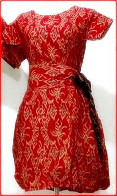 Model baju batik wanita modern warna merah