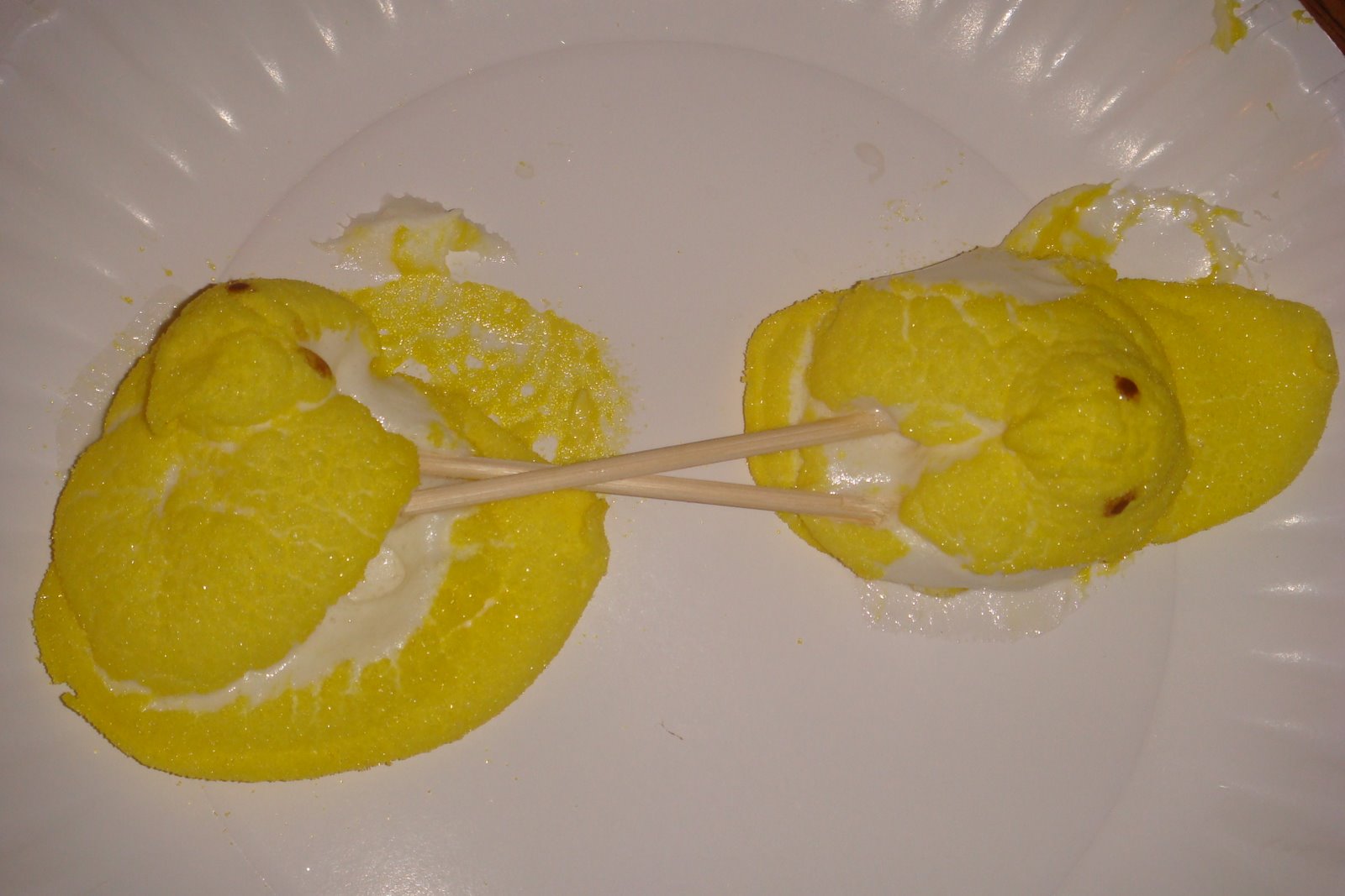 Mommy Lessons 101: Easter Fun: Peep Wars!