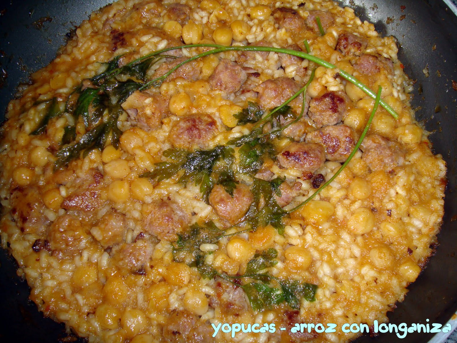 Un beso a la cocinera: Arroz con longaniza