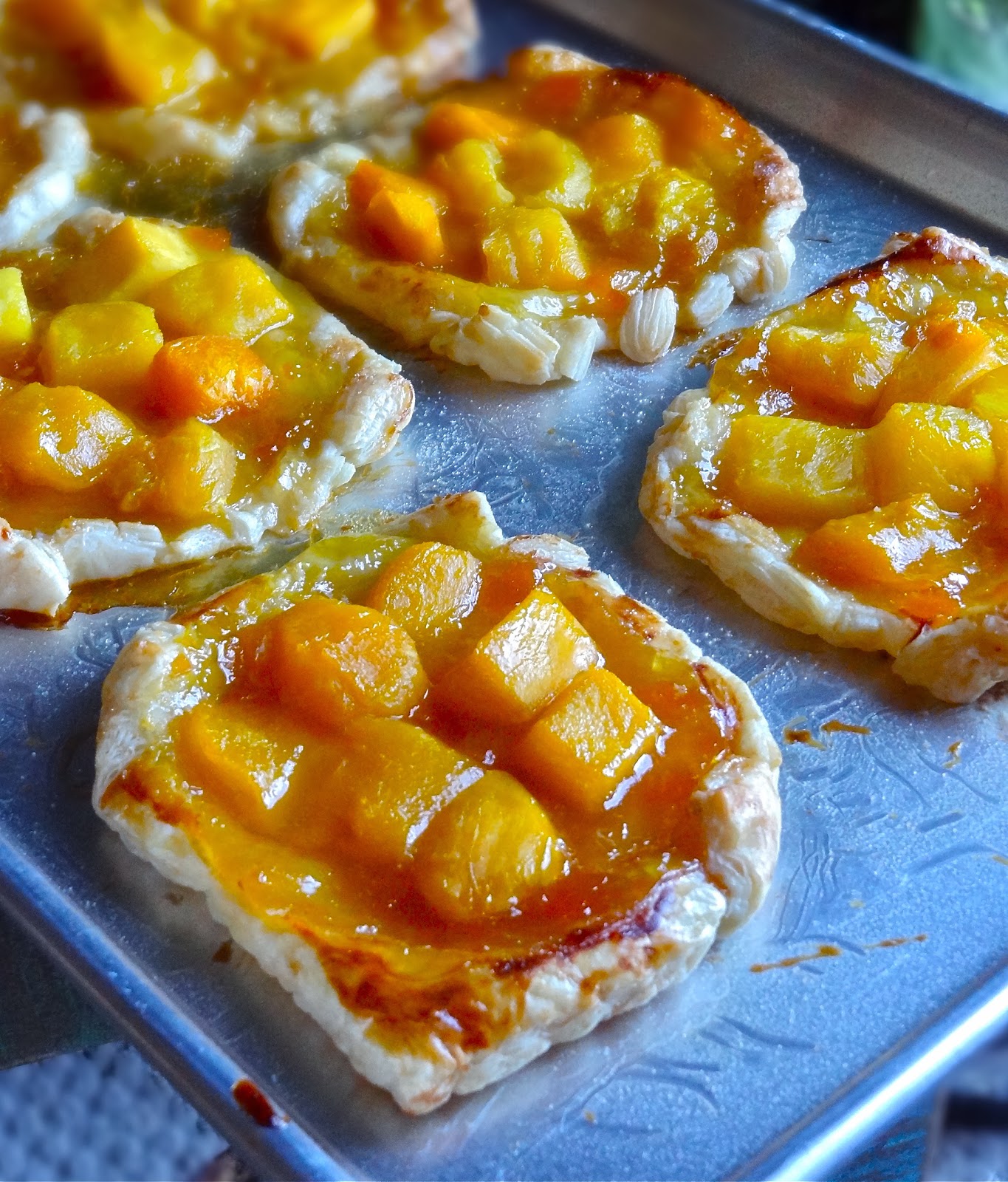 Mango tarts