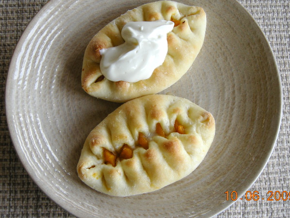 Ann's Blog: pyrahi recipe: easy squash/pumpkin pyrahi.