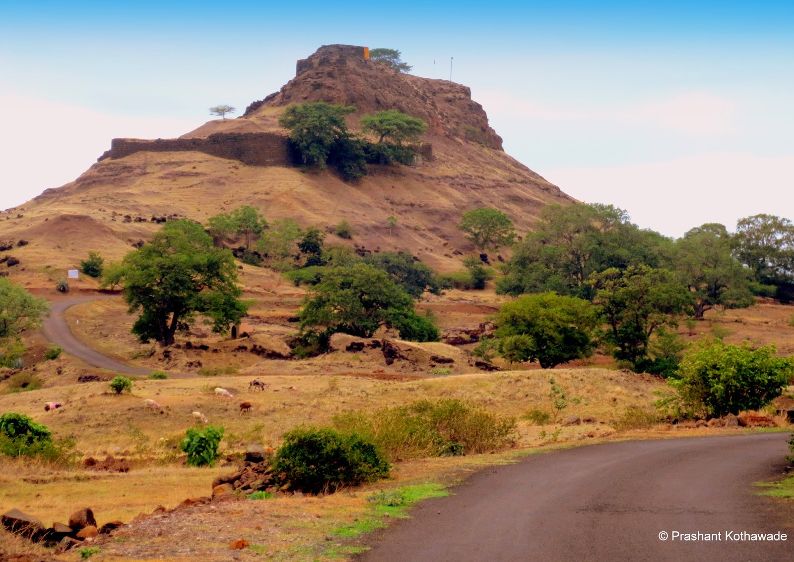 Prashant Kothawade's blogs: Varugad - A Picturesque Hike