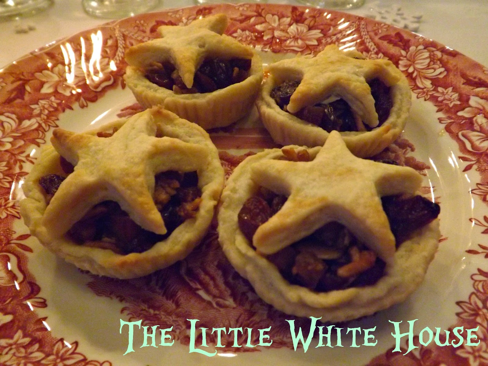 The Little White House On The Seaside: Christmas Bites