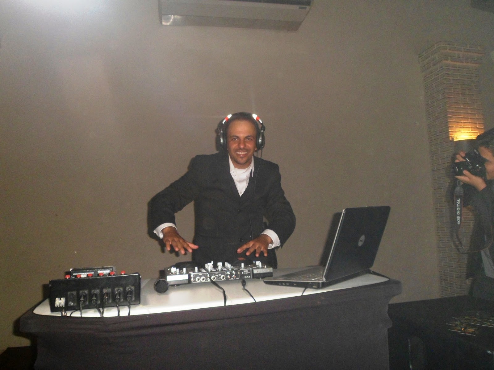 Danika eventos Som - Dj - Iluminação - Efeitos - Imagem: Casamento de ...